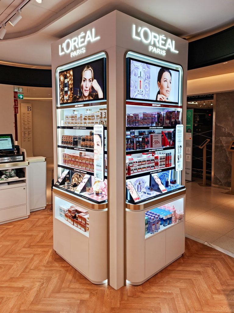 Stand L´Oreal Paris El Corte Inglés Castellana (Madrid) | Aluma3